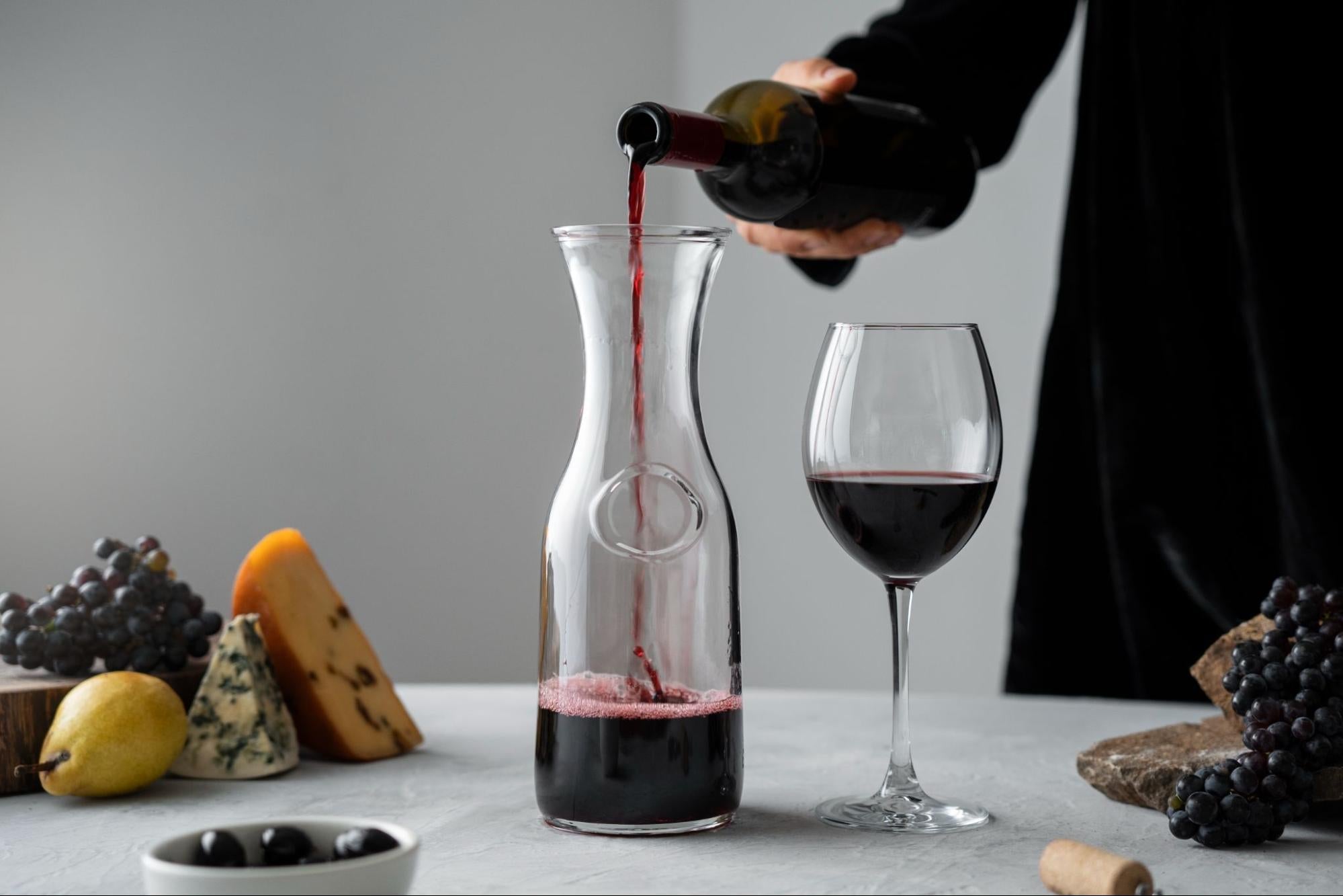 Cabernet Sauvignon vs Pinot Noir: Which is Better for You? – BoundbyWine
